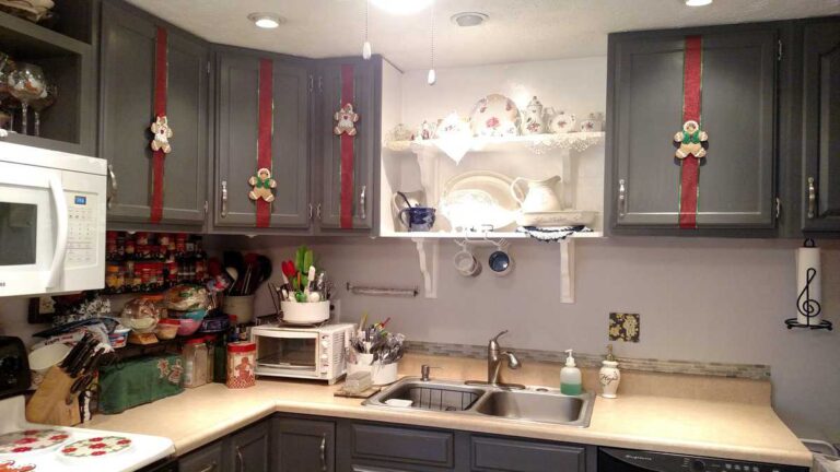 Kitchen Cabinet Christmas Decor -B4 and Afters - Felt Gingerbread People