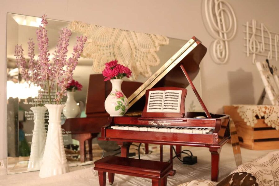 Piano Decor – B4 and Afters