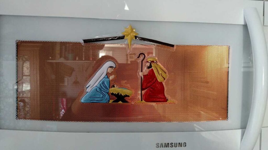 Seasonal Microwave Decor – B4 and Afters