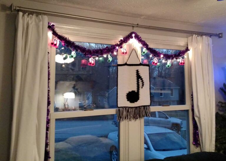 Crocheted Music Note Wall Hanging – B4 and Afters