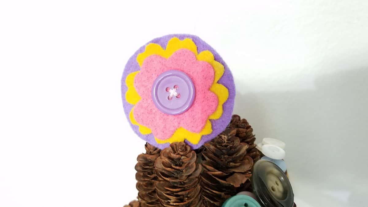 Button Craft Idea- B4 and Afters - with a cute felt button topper