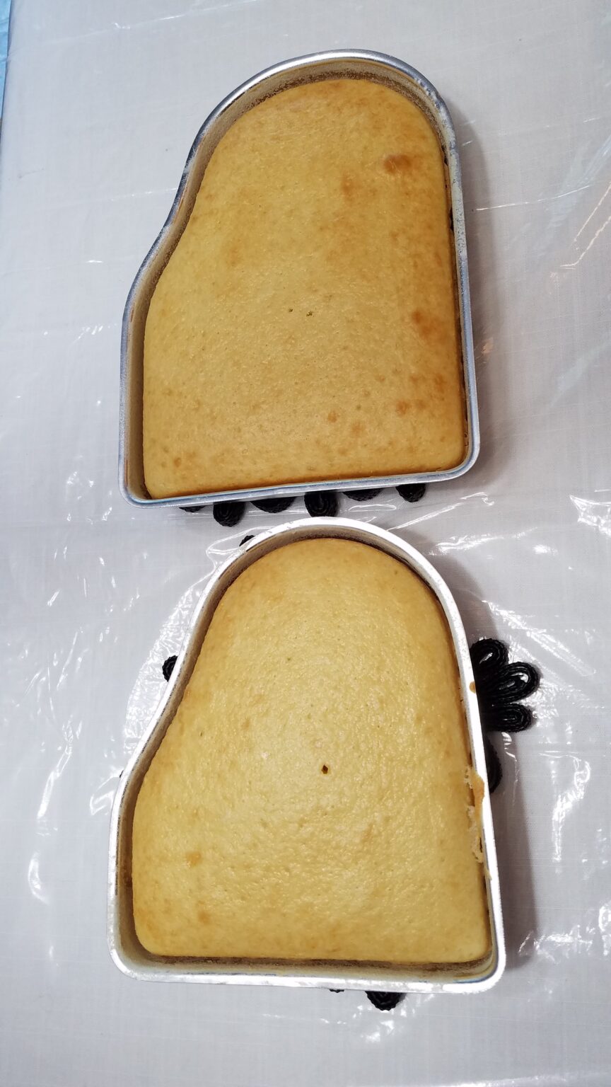 Grand Piano Cake – B4 and Afters - musicians and pianists will love it