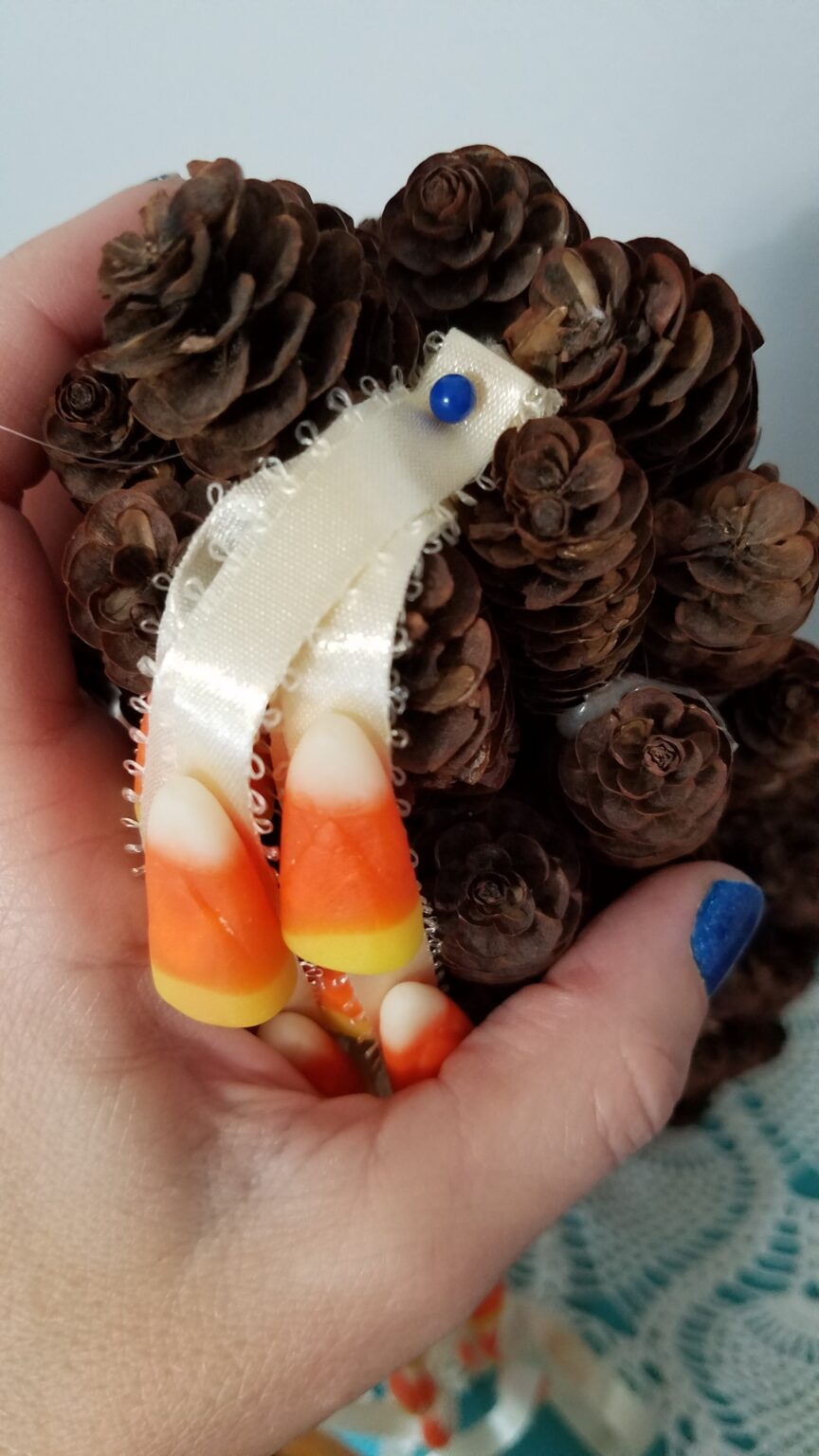 Cute Candy Corn Craft Idea – B4 and Afters --an easy diy for fall