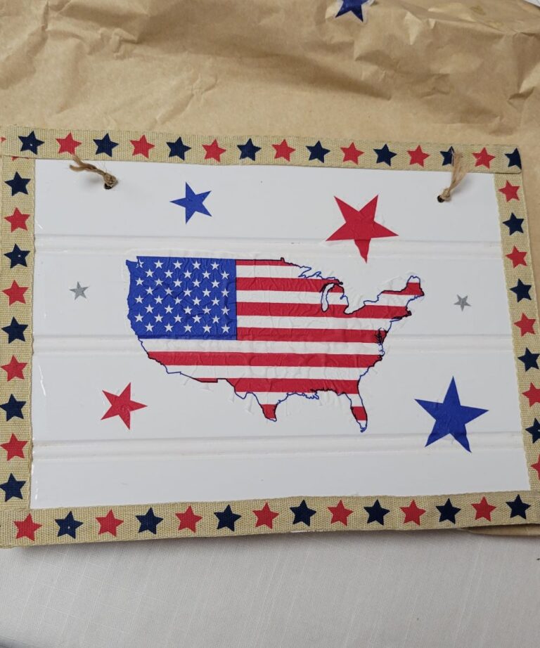 Wait Till You See This Idea for an Easy DIY Patriotic Sign – B4 and Afters