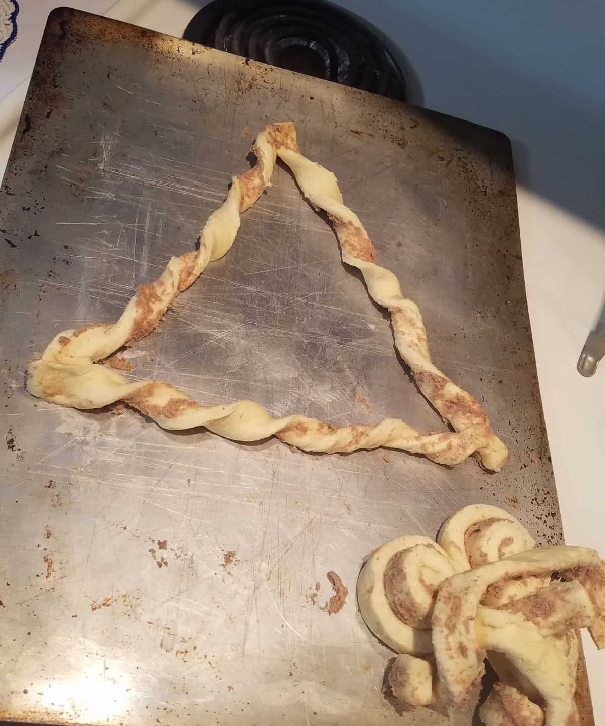 Easiest Ever Patriotic Cinnamon Roll Star – B4 and Afters -or for Hanukkah