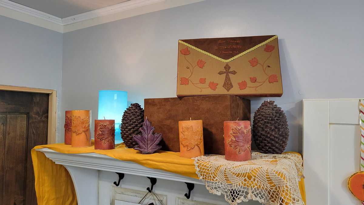 How to Decorate a Hall Bench for Fall – B4 and Afters